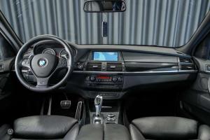 Black BMW X5 2012 in Marijampole, with an engine capacity of 2.99 L and mileage of 216 thousand km for 13950 €, photo 16 on AUTOMOTO.COM.LV