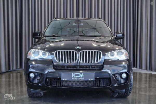 Black BMW X5 2012 in Marijampole, with an engine capacity of 3.00 L and mileage of 216 thousand km for 13950 €, photo 3 on AUTOMOTO.COM.LV