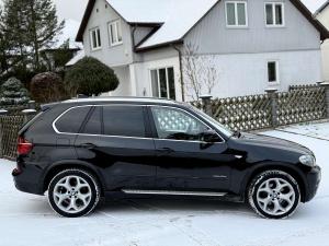 Black BMW X5 2012 in Vilnius, with an engine capacity of 2.99 L and mileage of 289 thousand km for 9500 €, photo 5 on AUTOMOTO.COM.LV