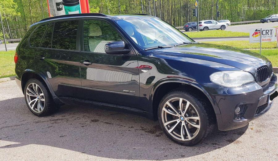 Melns BMW X5 2012 Kauņa, ar dzinēja tilpumu 3.00 L un nobraukumu 291 tūkst. km par 12000 €, foto 1 vietnē AUTOMOTO.COM.LV