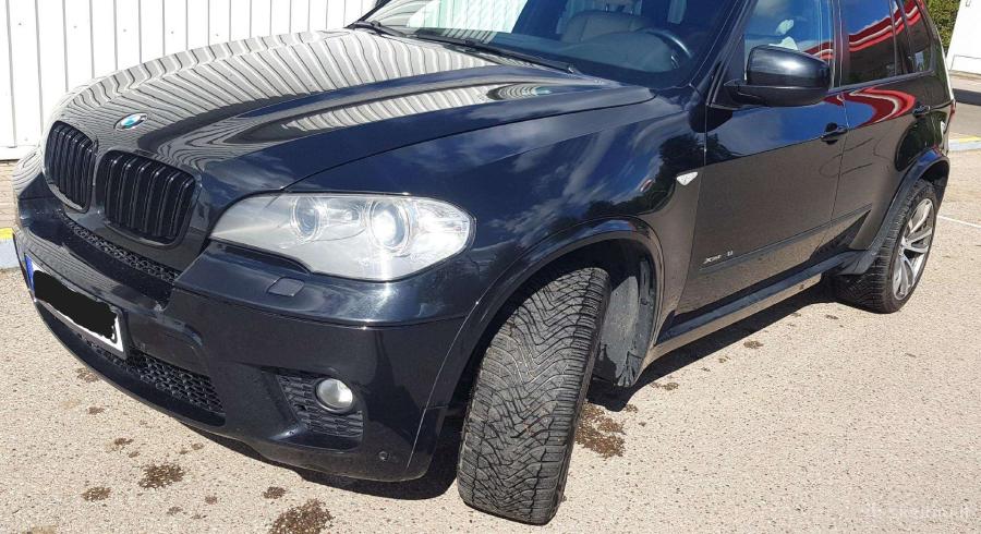 Melns BMW X5 2012 Kauņa, ar dzinēja tilpumu 3.00 L un nobraukumu 291 tūkst. km par 12000 €, foto 9 vietnē AUTOMOTO.COM.LV