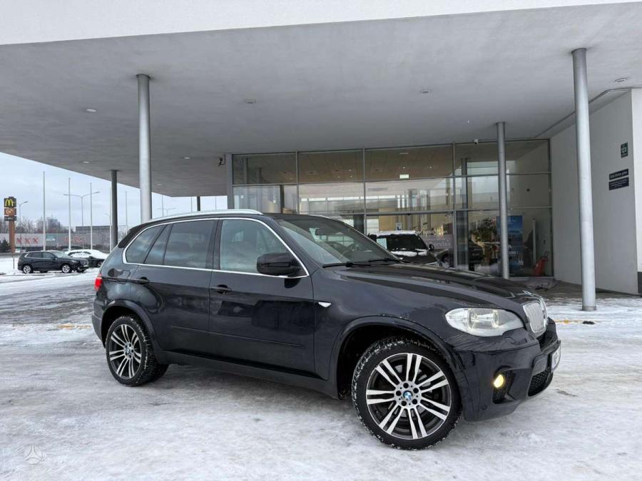 Melns BMW X5 2012 Rīga, ar dzinēja tilpumu 2.99 L un nobraukumu 279 tūkst. km par 13200 €, foto 7 vietnē AUTOMOTO.COM.LV