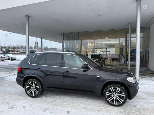 Melns BMW X5 2012 Rīga, ar dzinēja tilpumu 2.99 L un nobraukumu 279 tūkst. km par 13200 €, foto 10 vietnē AUTOMOTO.COM.LV