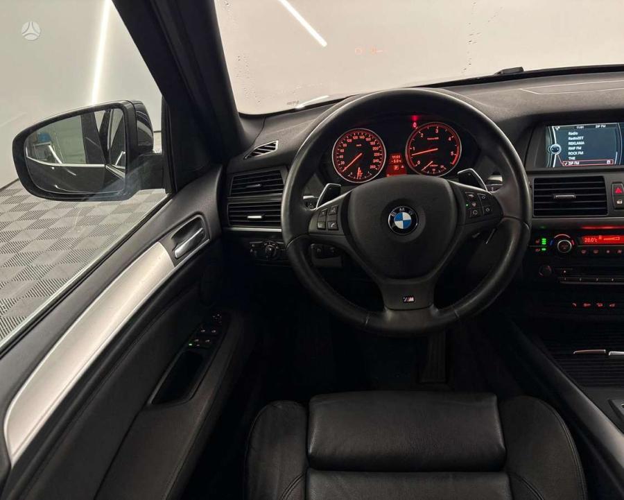Melns BMW X5 2012 Marijampole, ar dzinēja tilpumu 2.99 L un nobraukumu 225 tūkst. km par 12850 €, foto 13 vietnē AUTOMOTO.COM.LV