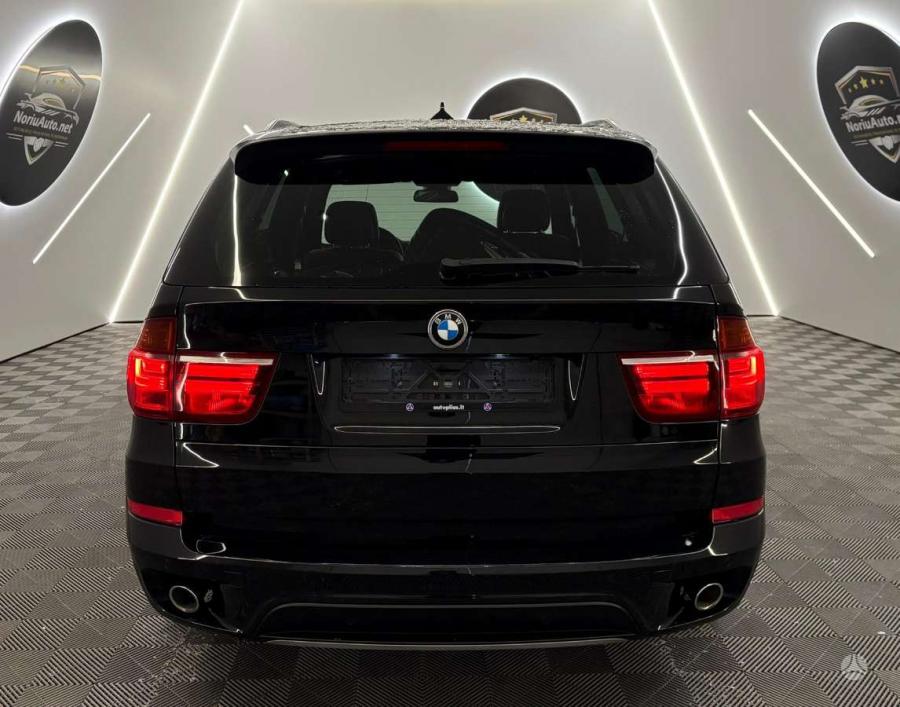 Melns BMW X5 2012 Marijampole, ar dzinēja tilpumu 2.99 L un nobraukumu 225 tūkst. km par 12850 €, foto 27 vietnē AUTOMOTO.COM.LV