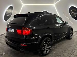 Black BMW X5 2012 in Marijampole, with an engine capacity of 2.99 L and mileage of 237 thousand km for 13450 €, photo 30 on AUTOMOTO.COM.LV