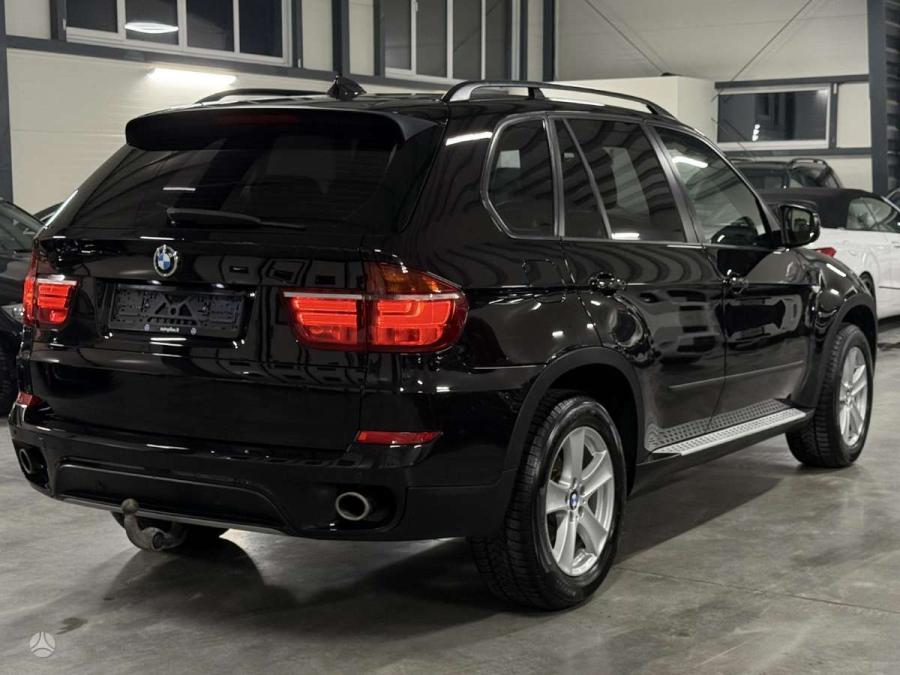 Melns BMW X5 2012 Marijampole, ar dzinēja tilpumu 2.99 L un nobraukumu 230 tūkst. km par 10900 €, foto 7 vietnē AUTOMOTO.COM.LV