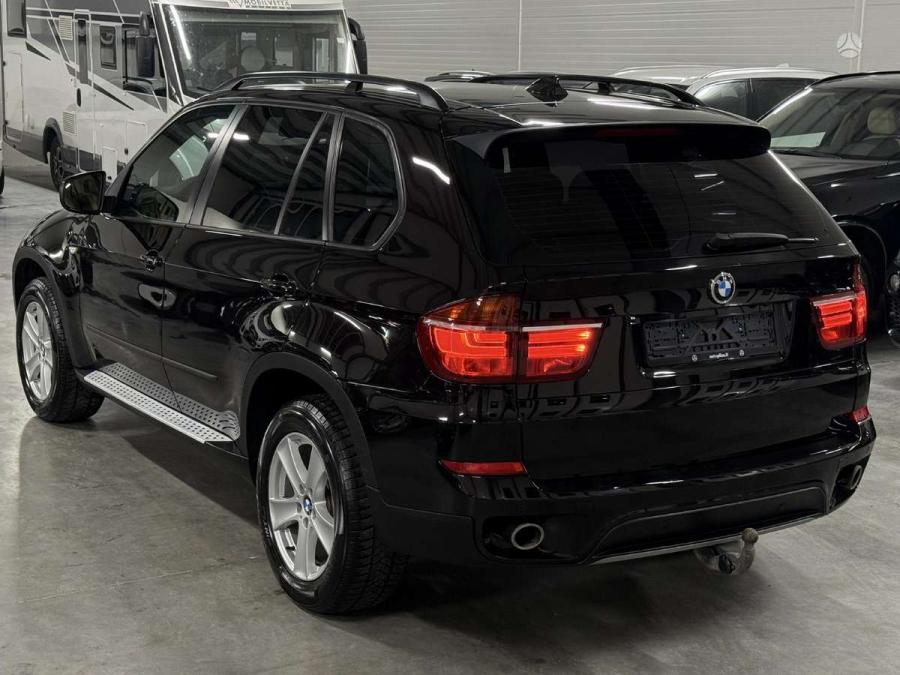 Melns BMW X5 2012 Marijampole, ar dzinēja tilpumu 2.99 L un nobraukumu 230 tūkst. km par 10900 €, foto 11 vietnē AUTOMOTO.COM.LV