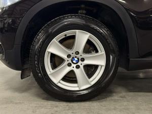 Melns BMW X5 2012 Marijampole, ar dzinēja tilpumu 2.99 L un nobraukumu 230 tūkst. km par 10900 €, foto 37 vietnē AUTOMOTO.COM.LV