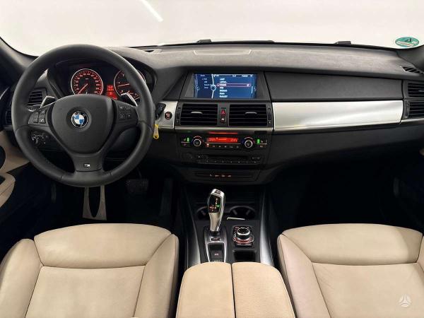 Melns BMW X5 2012 Marijampole, ar dzinēja tilpumu 2.99 L un nobraukumu 277 tūkst. km par 13450 €, foto 8 vietnē AUTOMOTO.COM.LV