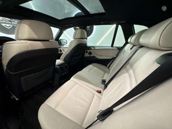 Melns BMW X5 2012 Marijampole, ar dzinēja tilpumu 2.99 L un nobraukumu 277 tūkst. km par 13450 €, foto 9 vietnē AUTOMOTO.COM.LV