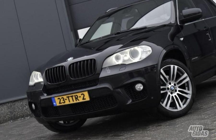 Melns BMW X5 2012 Viļņa, ar dzinēja tilpumu 3.00 L un nobraukumu 385 tūkst. km par 11350 €, foto 5 vietnē AUTOMOTO.COM.LV