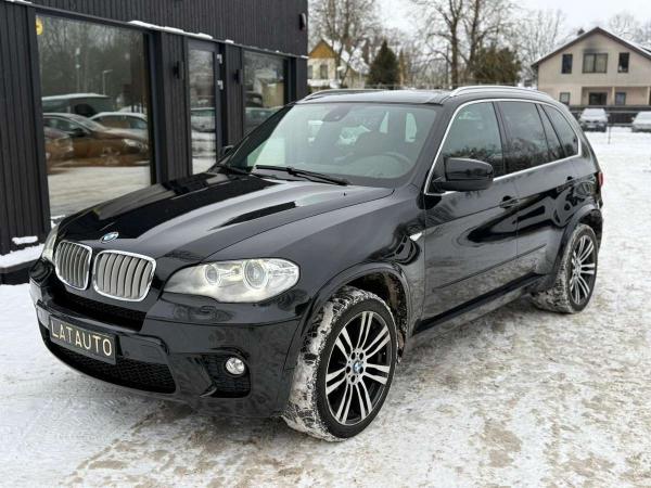 Black BMW X5 2012 in Riga, with an engine capacity of 2.99 L and mileage of 280 thousand km for 13200 €, photo 7 on AUTOMOTO.COM.LV