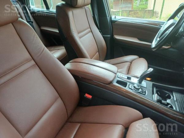 Melns BMW X5 2012 Rīga, ar dzinēja tilpumu 3.00 L un nobraukumu 0 tūkst. km par 12100 €, foto 7 vietnē AUTOMOTO.COM.LV