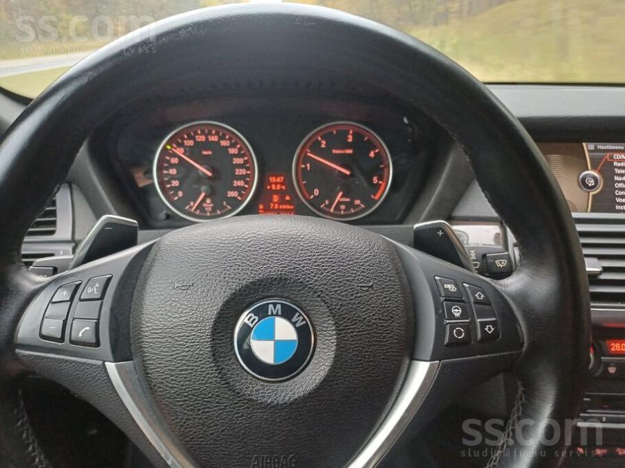 Black BMW X5 2012 in Riga, with an engine capacity of 3.00 L and mileage of 0 thousand km for 12100 €, photo 12 on AUTOMOTO.COM.LV