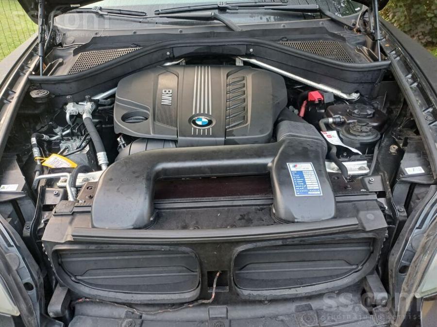 Black BMW X5 2012 in Riga, with an engine capacity of 3.00 L and mileage of 0 thousand km for 12100 €, photo 19 on AUTOMOTO.COM.LV