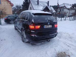 Black BMW X5 2012 in Riga, with an engine capacity of 3.00 L and mileage of 0 thousand km for 12100 €, photo 31 on AUTOMOTO.COM.LV