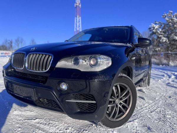 Melns BMW X5 2012 Alīta, ar dzinēja tilpumu 2.99 L un nobraukumu 295 tūkst. km par 10900 €, foto 4 vietnē AUTOMOTO.COM.LV