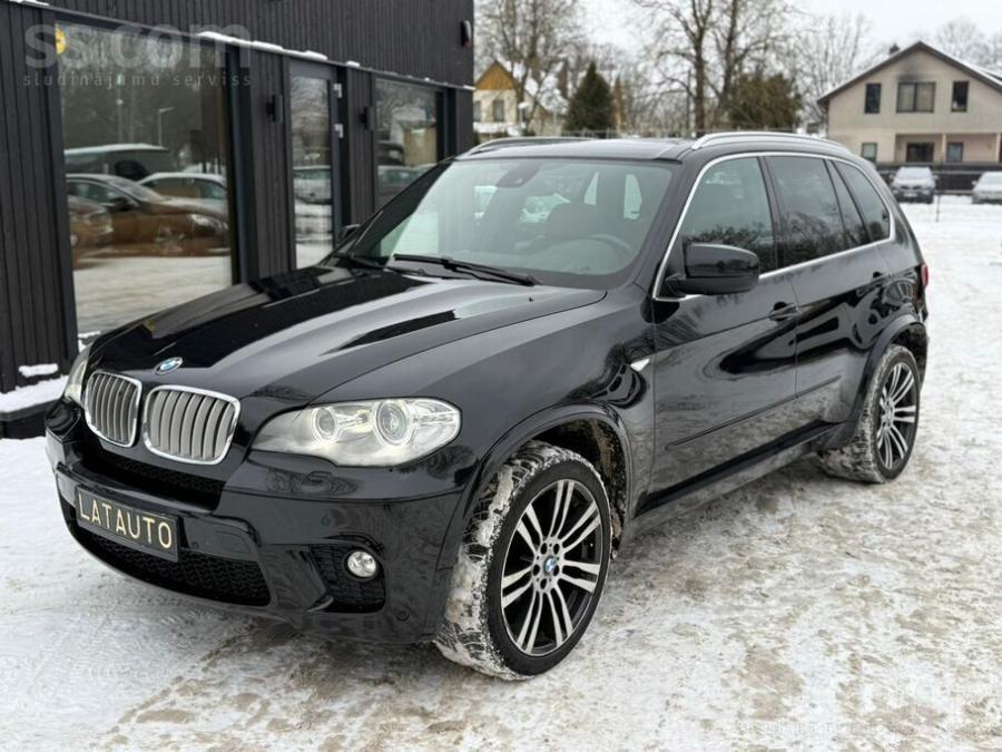 Black BMW X5 2012 in Riga, with an engine capacity of 3.00 L and mileage of 280 thousand km for 12990 €, photo 7 on AUTOMOTO.COM.LV