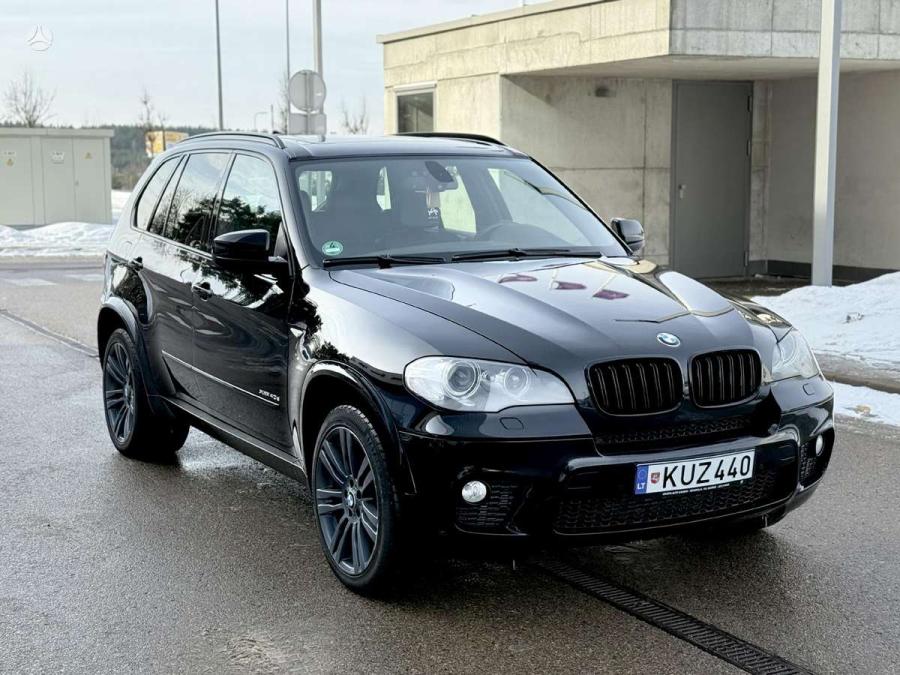 Melns BMW X5 2012 Viļņa, ar dzinēja tilpumu 2.99 L un nobraukumu 297 tūkst. km par 12500 €, foto 2 vietnē AUTOMOTO.COM.LV