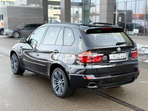Melns BMW X5 2012 Viļņa, ar dzinēja tilpumu 2.99 L un nobraukumu 297 tūkst. km par 12500 €, foto 3 vietnē AUTOMOTO.COM.LV