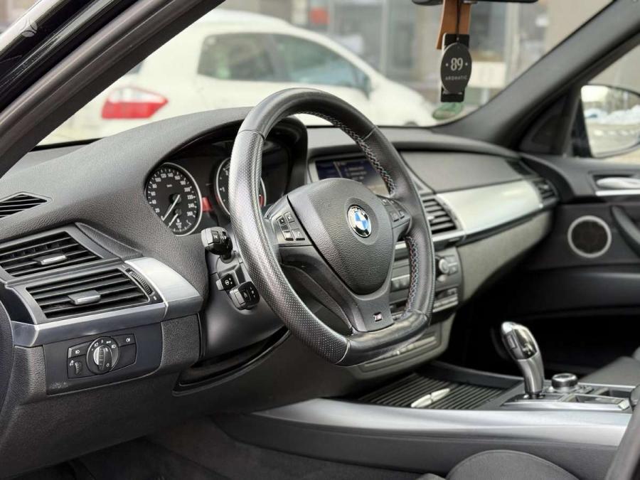 Melns BMW X5 2012 Viļņa, ar dzinēja tilpumu 2.99 L un nobraukumu 297 tūkst. km par 12500 €, foto 10 vietnē AUTOMOTO.COM.LV