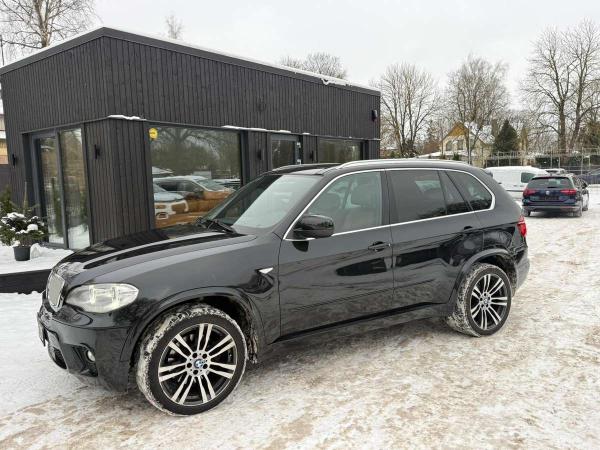 Melns BMW X5 2012 Rīga, ar dzinēja tilpumu 2.99 L un nobraukumu 280 tūkst. km par 12990 €, foto 8 vietnē AUTOMOTO.COM.LV