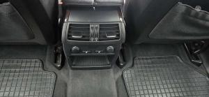 Black BMW X5 2012 in Marijampole, with an engine capacity of 2.99 L and mileage of 300 thousand km for 12000 €, photo 13 on AUTOMOTO.COM.LV