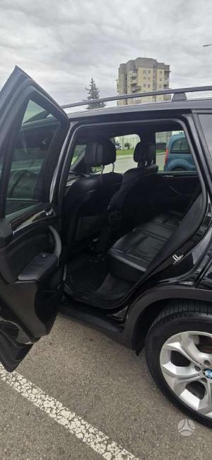 Black BMW X5 2012 in Marijampole, with an engine capacity of 2.99 L and mileage of 300 thousand km for 12000 €, photo 18 on AUTOMOTO.COM.LV