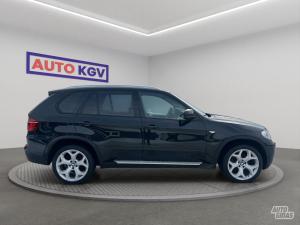 Black BMW X5 2012 in Kaunas, with an engine capacity of 3.00 L and mileage of 260 thousand km for 10999 €, photo 6 on AUTOMOTO.COM.LV