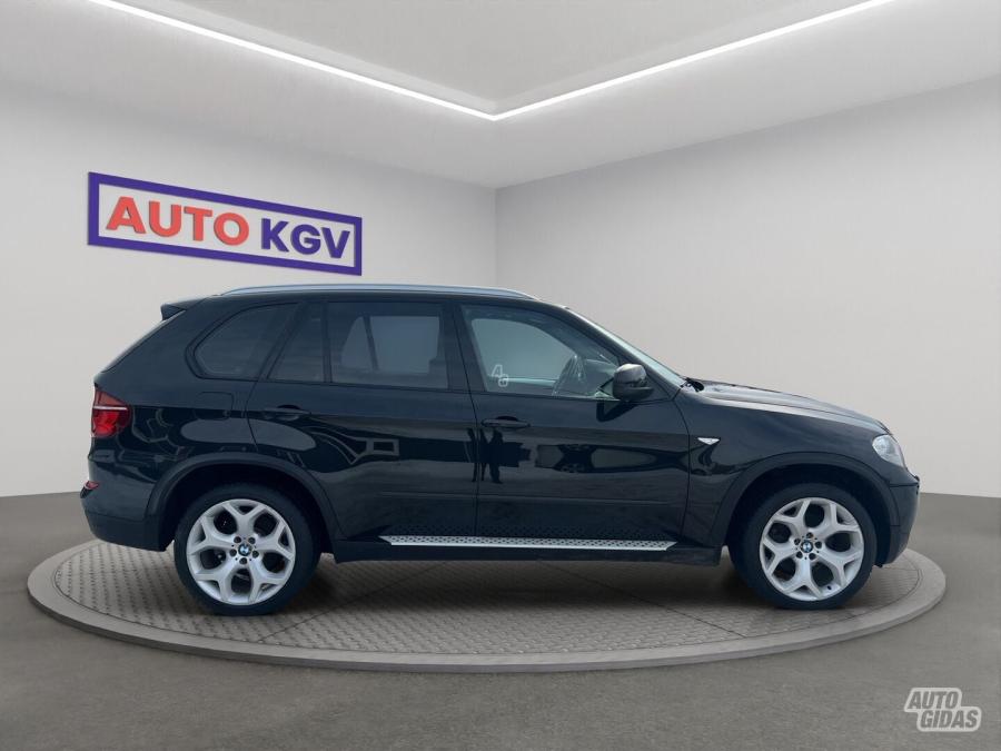 Black BMW X5 2012 in Kaunas, with an engine capacity of 3.00 L and mileage of 260 thousand km for 10999 €, photo 6 on AUTOMOTO.COM.LV