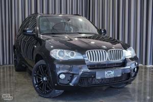 Black BMW X5 2012 in Marijampole, with an engine capacity of 3.00 L and mileage of 216 thousand km for 13150 €, photo 3 on AUTOMOTO.COM.LV