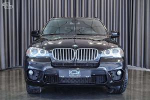 Black BMW X5 2012 in Marijampole, with an engine capacity of 3.00 L and mileage of 216 thousand km for 13150 €, photo 4 on AUTOMOTO.COM.LV