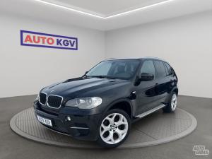 Melns BMW X5 2012 Kauņa, ar dzinēja tilpumu 3.00 L un nobraukumu 260 tūkst. km par 10999 €, foto  vietnē AUTOMOTO.COM.LV
