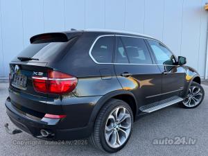 Melns BMW X5 2012 Tartu, ar dzinēja tilpumu 3.00 L un nobraukumu 249 tūkst. km par 14999 €, foto 4 vietnē AUTOMOTO.COM.LV