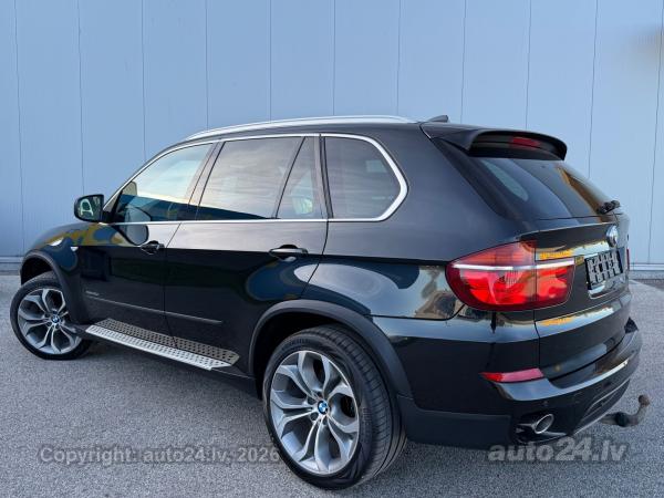 Melns BMW X5 2012 Tartu, ar dzinēja tilpumu 3.00 L un nobraukumu 249 tūkst. km par 14999 €, foto 4 vietnē AUTOMOTO.COM.LV