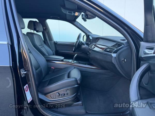 Melns BMW X5 2012 Tartu, ar dzinēja tilpumu 3.00 L un nobraukumu 249 tūkst. km par 14999 €, foto 8 vietnē AUTOMOTO.COM.LV