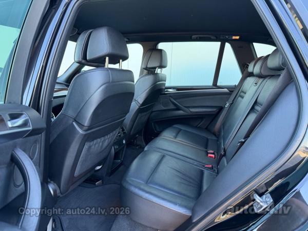 Melns BMW X5 2012 Tartu, ar dzinēja tilpumu 3.00 L un nobraukumu 249 tūkst. km par 14999 €, foto 10 vietnē AUTOMOTO.COM.LV