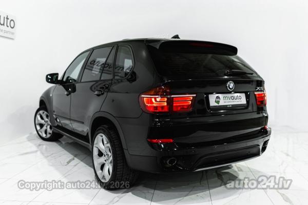 Black BMW X5 2012 in Tallinn, with an engine capacity of 3.00 L and mileage of 266 thousand km for 10990 €, photo 6 on AUTOMOTO.COM.LV
