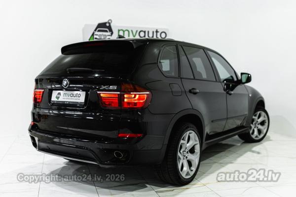 Black BMW X5 2012 in Tallinn, with an engine capacity of 3.00 L and mileage of 266 thousand km for 10990 €, photo 8 on AUTOMOTO.COM.LV