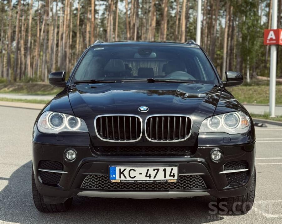 Черный БМВ Х5 2012 в Рига, объемом двигателя 3.00 л и пробегом 282 тыс. км за 11550 €, фото 3 на AUTOMOTO.COM.LV