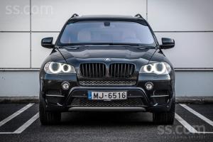 Melns BMW X5 2012 Rīga, ar dzinēja tilpumu 3.00 L un nobraukumu 0 tūkst. km par 10952 €, foto 3 vietnē AUTOMOTO.COM.LV