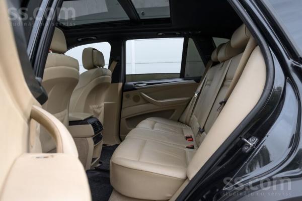 Melns BMW X5 2012 Rīga, ar dzinēja tilpumu 3.00 L un nobraukumu 0 tūkst. km par 10952 €, foto 10 vietnē AUTOMOTO.COM.LV