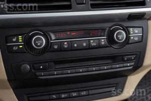 Melns BMW X5 2012 Rīga, ar dzinēja tilpumu 3.00 L un nobraukumu 0 tūkst. km par 10952 €, foto 24 vietnē AUTOMOTO.COM.LV