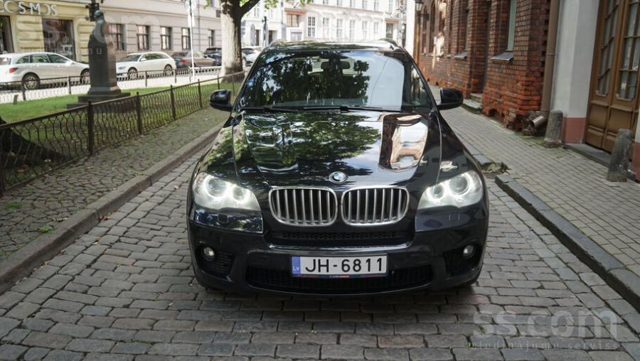 Melns BMW X5 2012 Rīga, ar dzinēja tilpumu 3.00 L un nobraukumu 357 tūkst. km par 9950 €, foto 14 vietnē AUTOMOTO.COM.LV