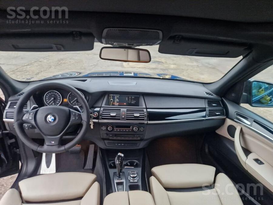 Melns BMW X5 2012 Rīga, ar dzinēja tilpumu 4.00 L un nobraukumu 275 tūkst. km par 9900 €, foto 7 vietnē AUTOMOTO.COM.LV