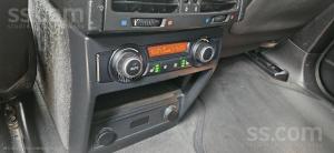 Black BMW X5 2012 in Cesis, with an engine capacity of 3.00 L and mileage of 264 thousand km for 13300 €, photo 9 on AUTOMOTO.COM.LV