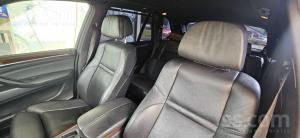 Black BMW X5 2012 in Cesis, with an engine capacity of 3.00 L and mileage of 264 thousand km for 13300 €, photo 13 on AUTOMOTO.COM.LV