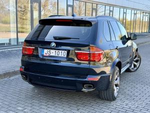 Black BMW X5 2012 in Tukums, with an engine capacity of 3.00 L and mileage of 204 thousand km for 13600 €, photo 7 on AUTOMOTO.COM.LV