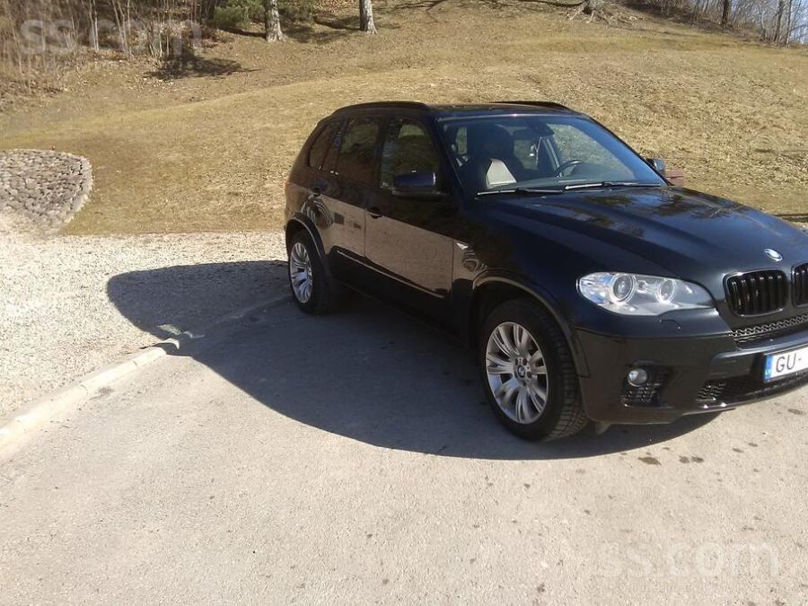 Melns BMW X5 2012 Tukums, ar dzinēja tilpumu 3.00 L un nobraukumu 298 tūkst. km par 14500 €, foto 3 vietnē AUTOMOTO.COM.LV